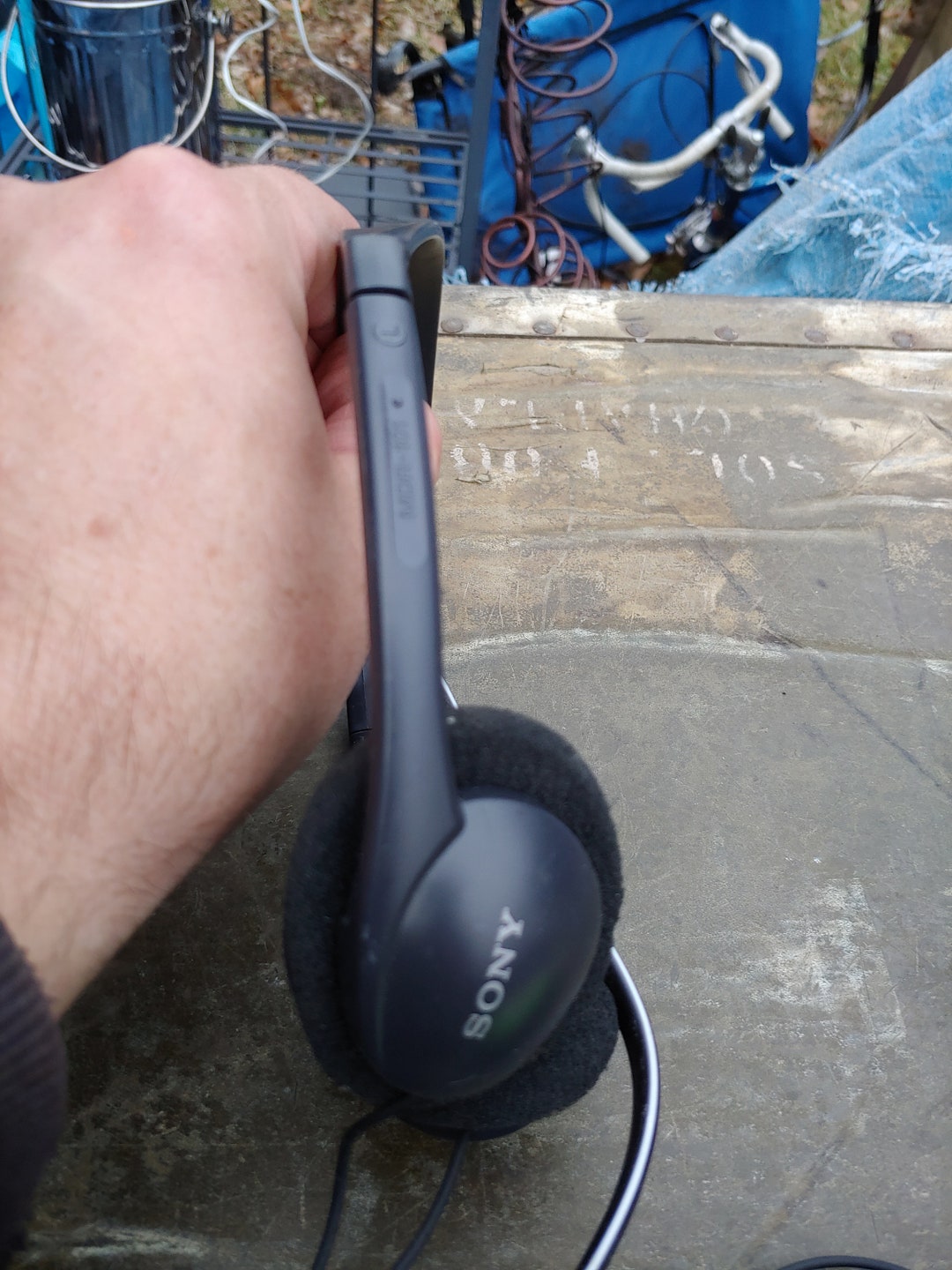 Vintage Sony Walkman MDR-101 Corded Black Headphones With Foam Ear Pads ...