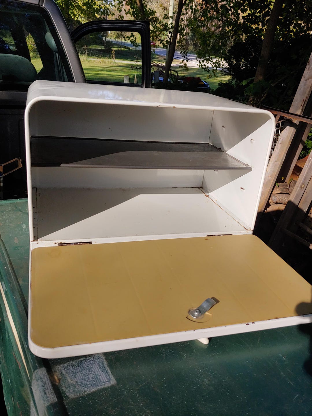 Vintage Metal 1950s Breadbox, Shabby Bread Box Kitchen Decor Mcm White ...