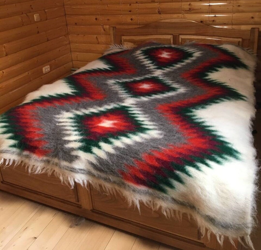 Handwoven Hutsul Coverlet Wool Bedspread, Fluffy Bed Cover, Woven ...