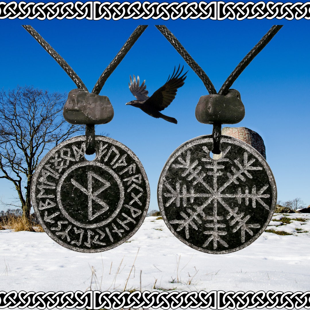 Viking Rune Stone Amulet Odin's Protection and Vegvisir in the Rune ...