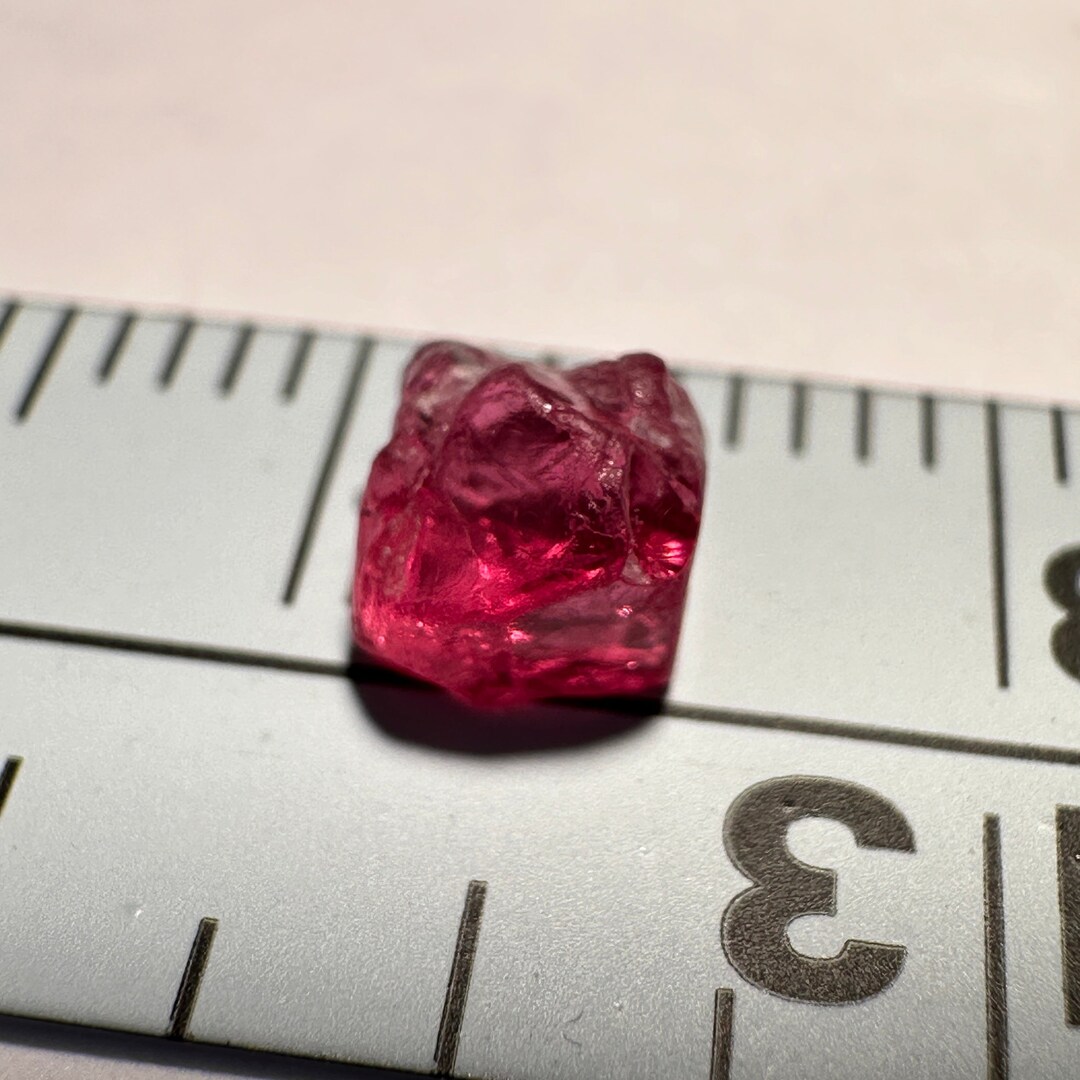 0.87ct Mahenge Spinel, Mahenge, Tanzania, Silky, Untreated Unheated ...