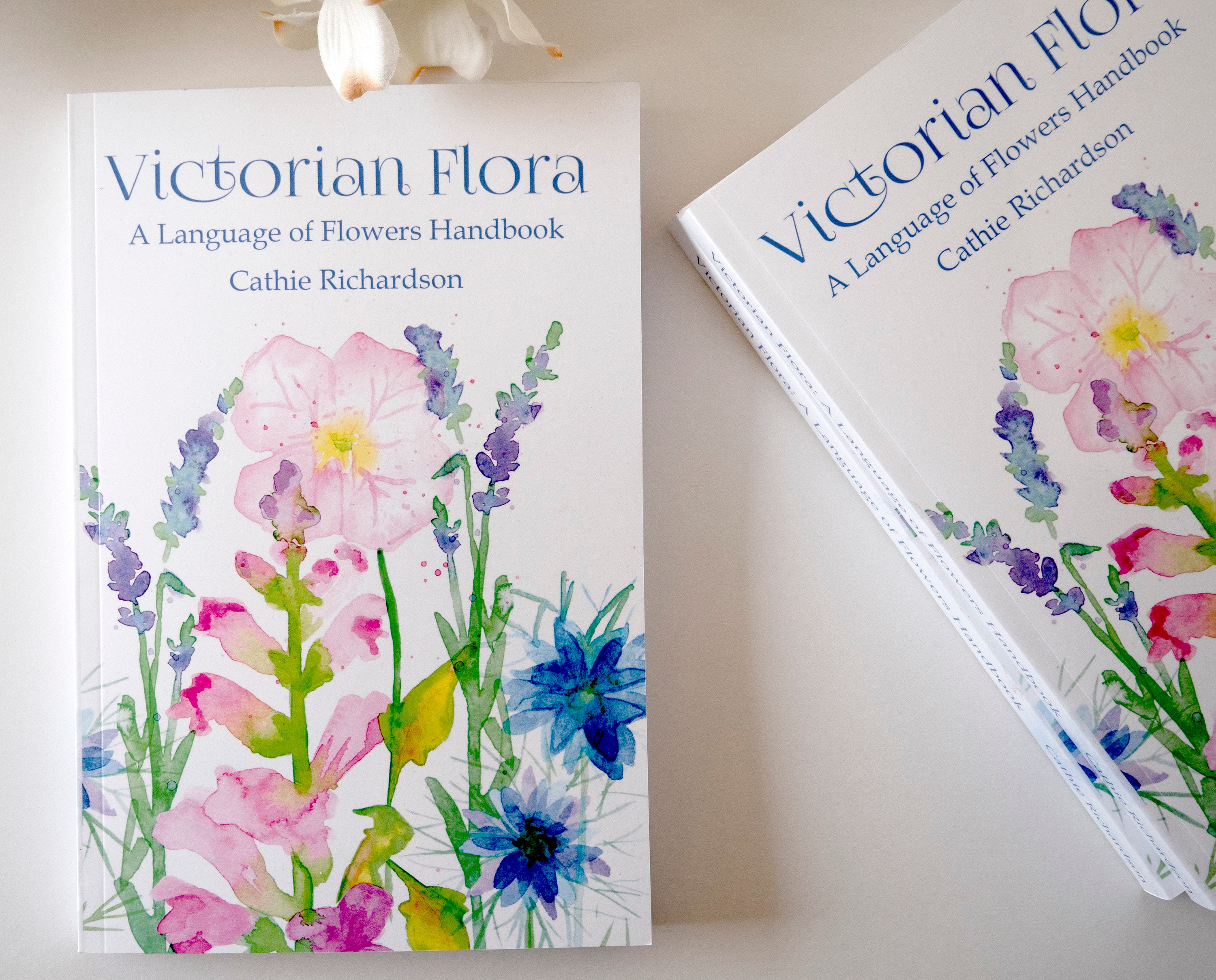 Language of Flowers Book Victorian Floriography Symbols Illustrated ...