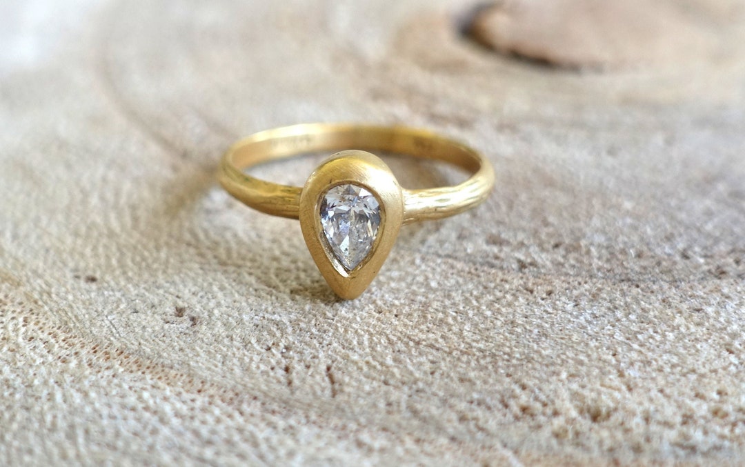 Brand Jeweley Teardrop Cut Diamond Ring Ring Diamond Gold - Etsy