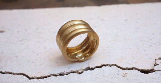 Breiter Goldring für Frauen Breiter Goldring für Frauen Breiter ...