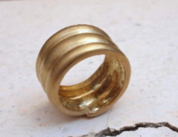 Breiter Goldring für Frauen Breiter Goldring für Frauen Breiter ...