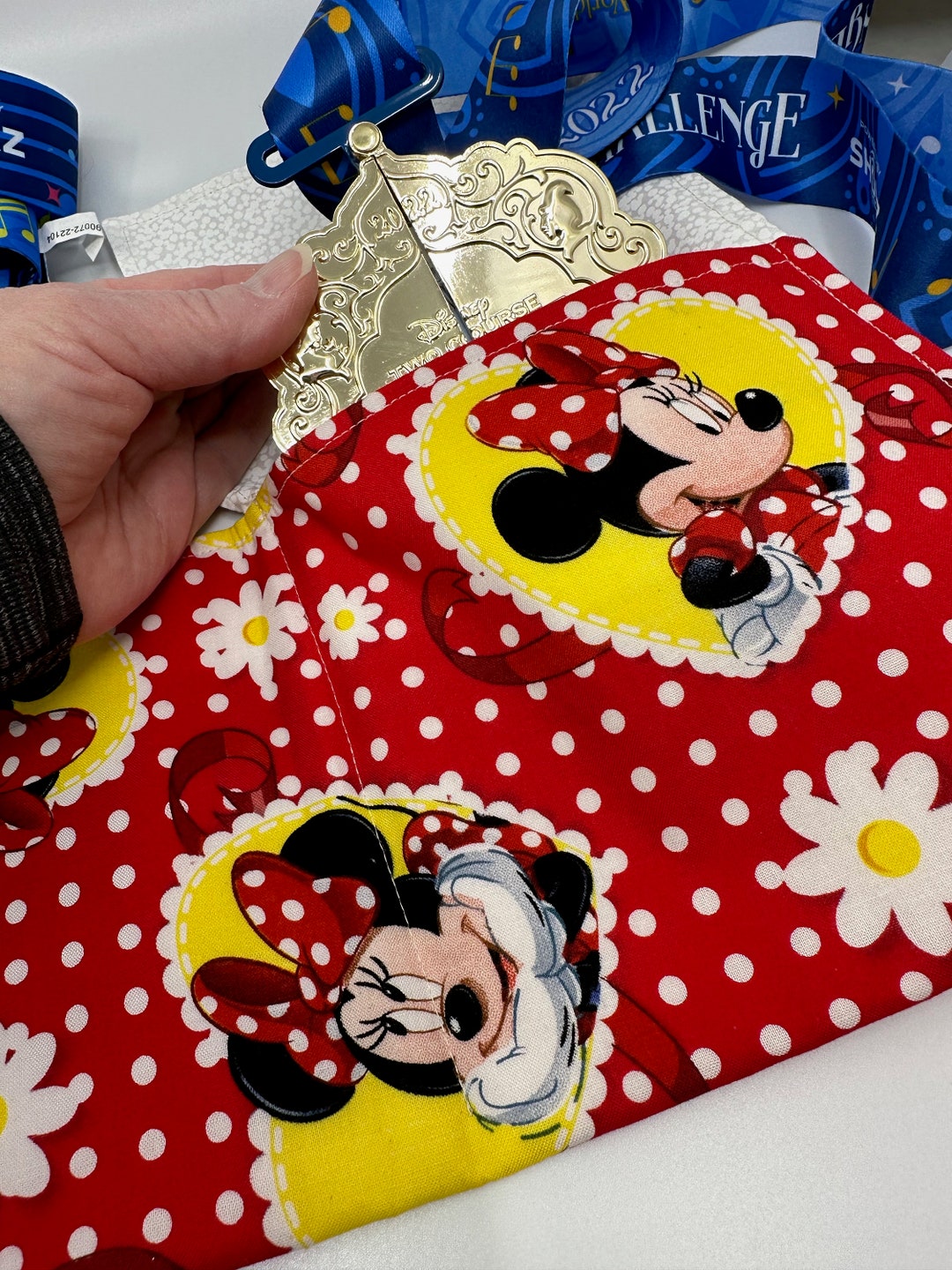 Run Disney Medal Bag 4 Pocket Race Medal Holder Bag for Medals Run Gift ...