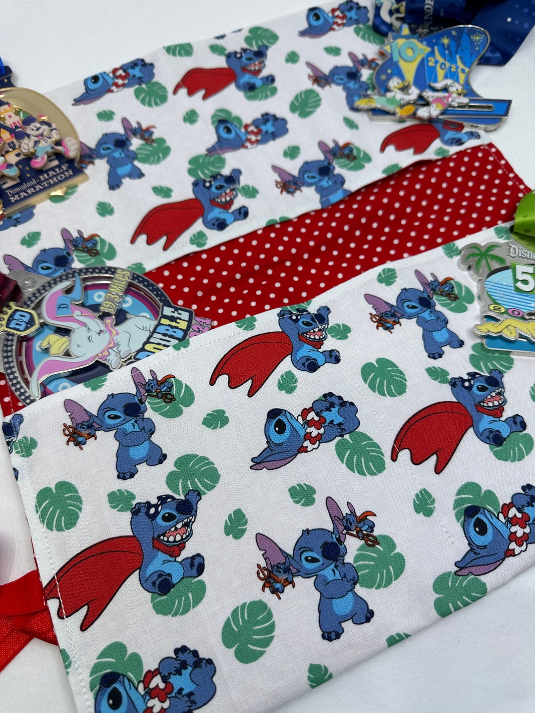 Race Medal Bag: 4-pocket Travel Pouch, Runner Gift - Etsy