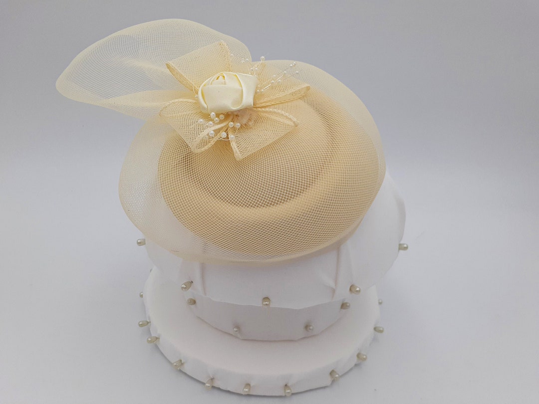 Calotte à Voilette_ Veil Cap Cream Rose Veil Fascinator Veil Fascinator ...