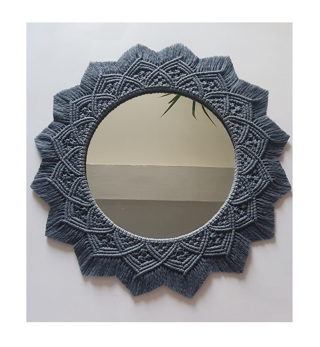Wall Hanging Mirror in Boo Macramé - Etsy