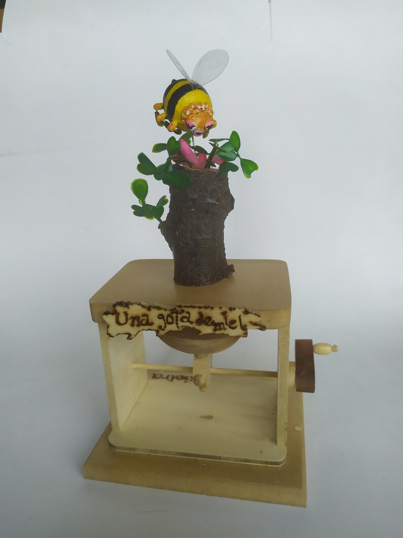 HONEY DROP BEE Automata - Etsy