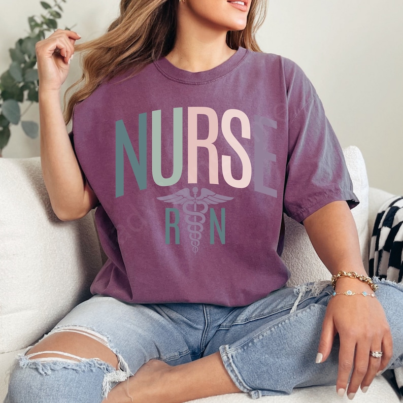 Registered Nurse Shirt Gift for Women RN Medical Caduceus Tee New Nurse ...