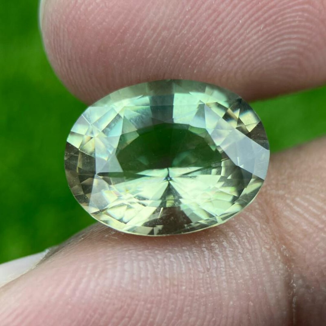 Green Oregon Sunstone Gemstone: 5.54 Carat Oval Step Cut - Etsy