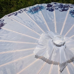 White and Blue Batik Ombre Pattern Parasol Umbrella 1950s 1960s ...