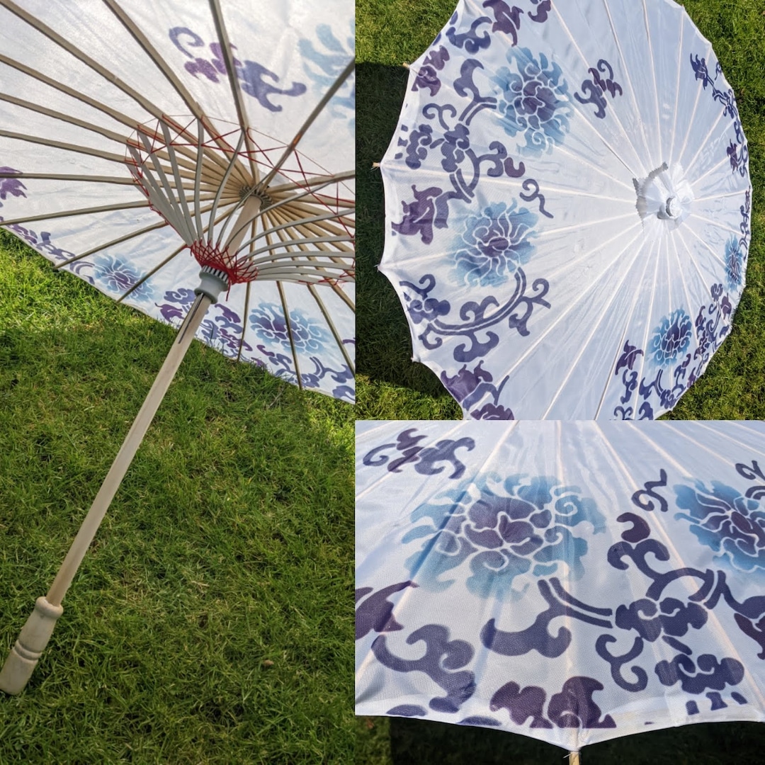 White and Blue Batik Ombre Pattern Parasol Umbrella 1950s 1960s ...