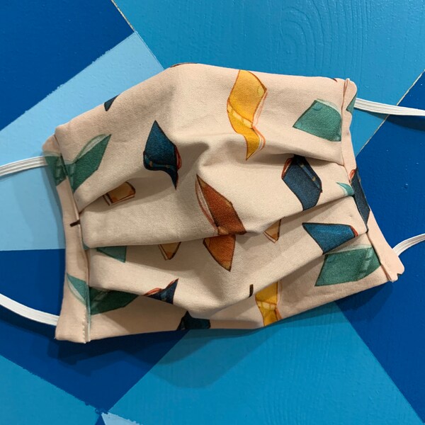 Bookworm Face Mask - Etsy