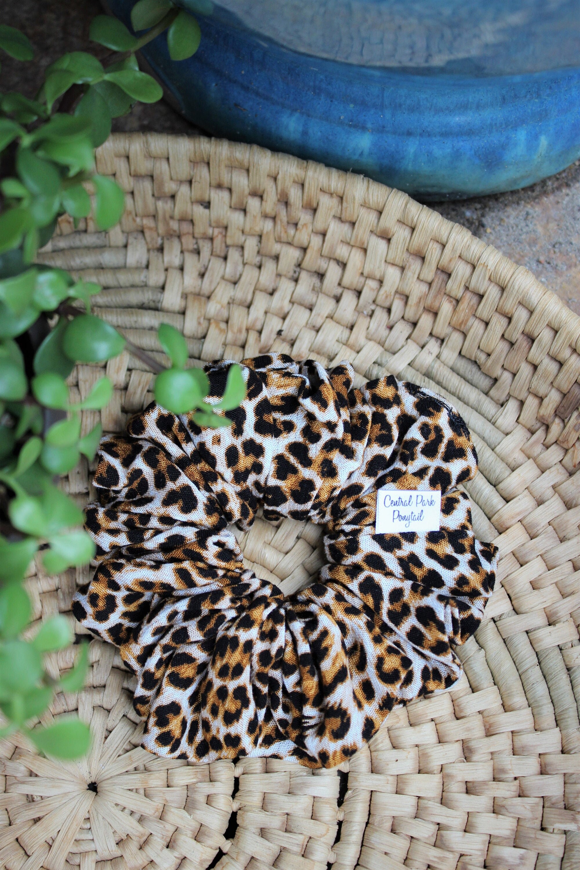 Silky Crinkle Rayon Fabric Ivory and Black Cheetah Animal - Etsy España