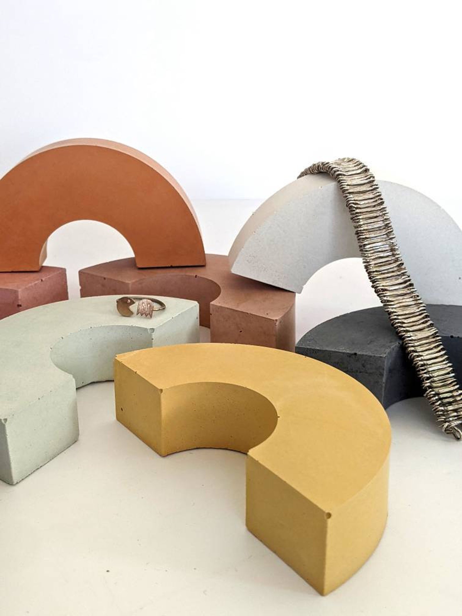 Chunky RAINBOW Concrete Display 23 Colours Concrete Arch - Etsy UK
