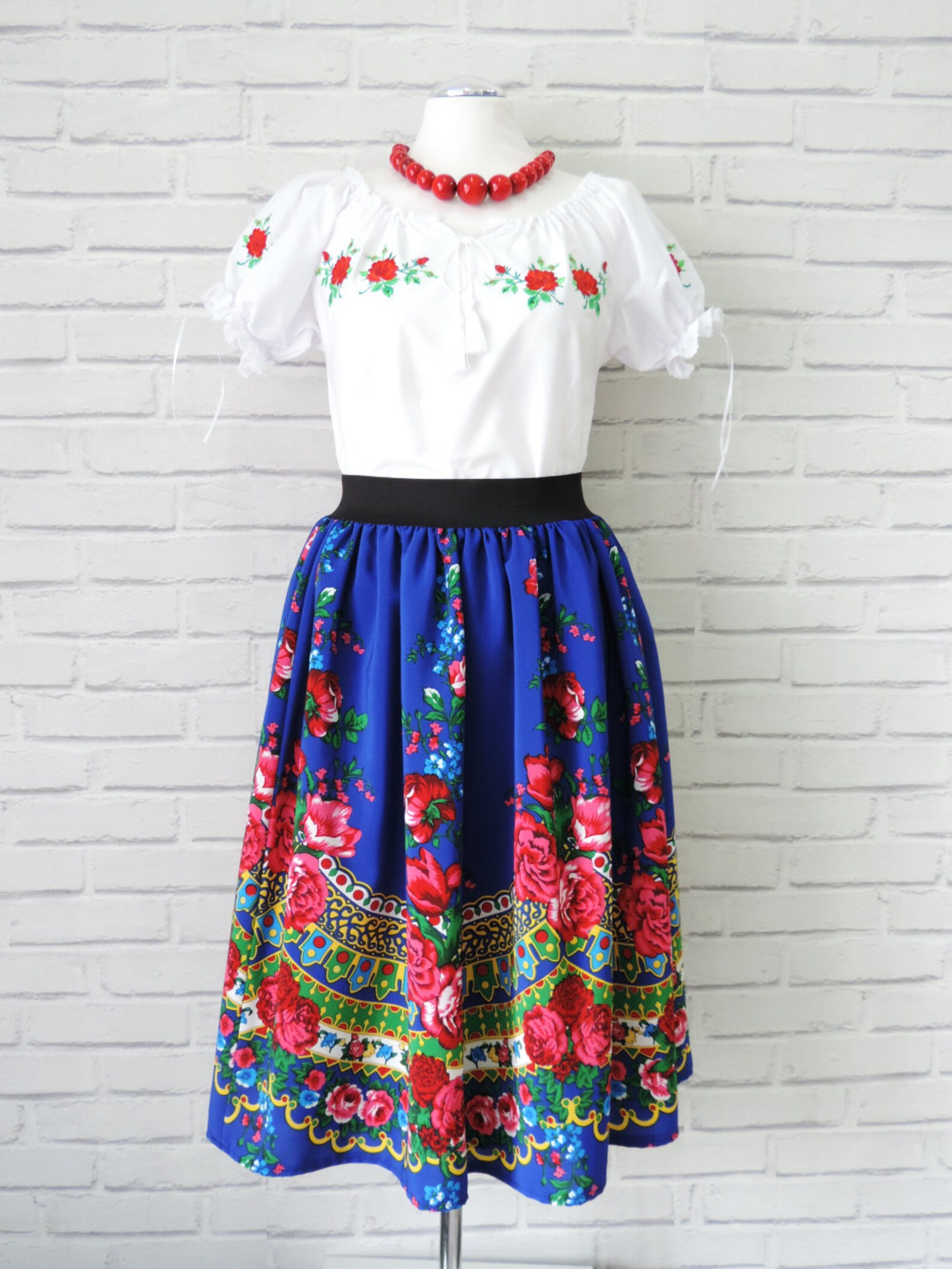 Womens Polish folk costume skirt blouse folk corals | Etsy