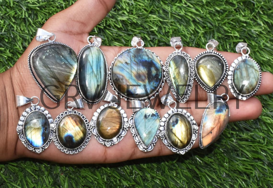 Natural Labradorite Gemstone Pendants / Wholesale Pendants / Bulk ...