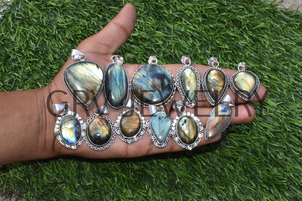 Natural Labradorite Gemstone Pendants / Wholesale Pendants / Bulk ...