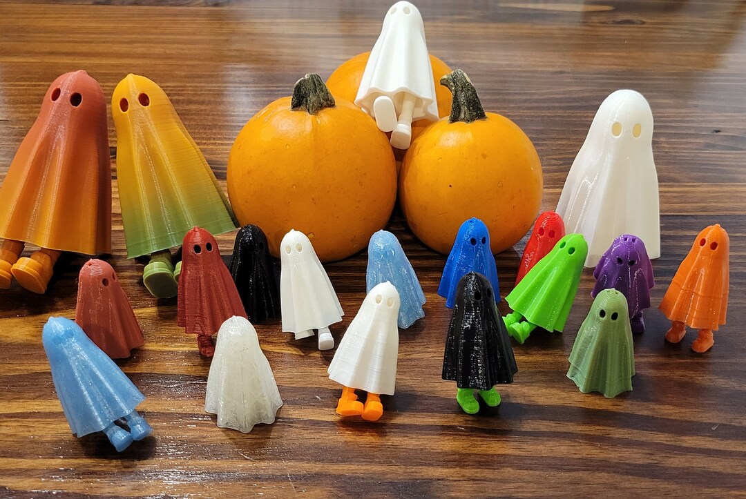 Ghost With Sneakers Key Chain | Halloween Fidget Keychain - Etsy