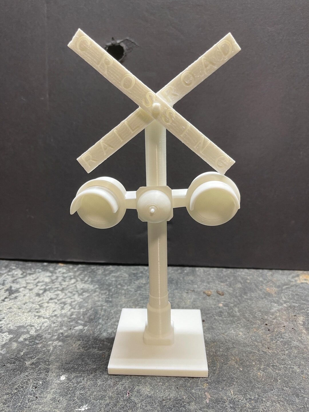 Digital STL File Railroad Crossing Sign. 1:12 Scale Railroad Signal and ...