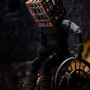 1:12 Scale Scary Creepy Eerie Horror Asylum Head Cage. Vintage Medical ...