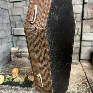 1:12 Scale Coffin With Lid Graveyard Coffin Miniature Toy Photography ...