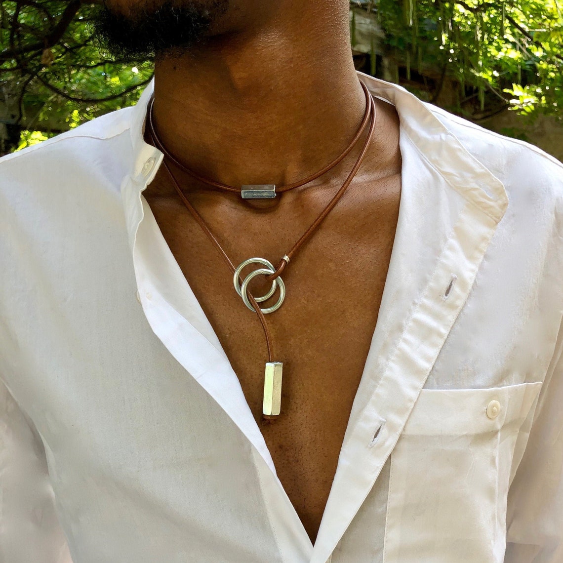 Collar de hombre. Collar moderno para él en cuero. | Etsy