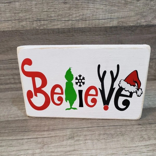 Grinch Sign - Etsy