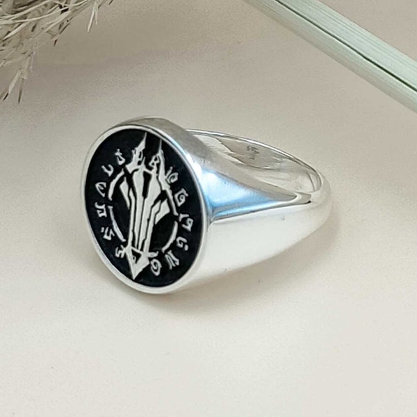 Insignia Ring - Etsy