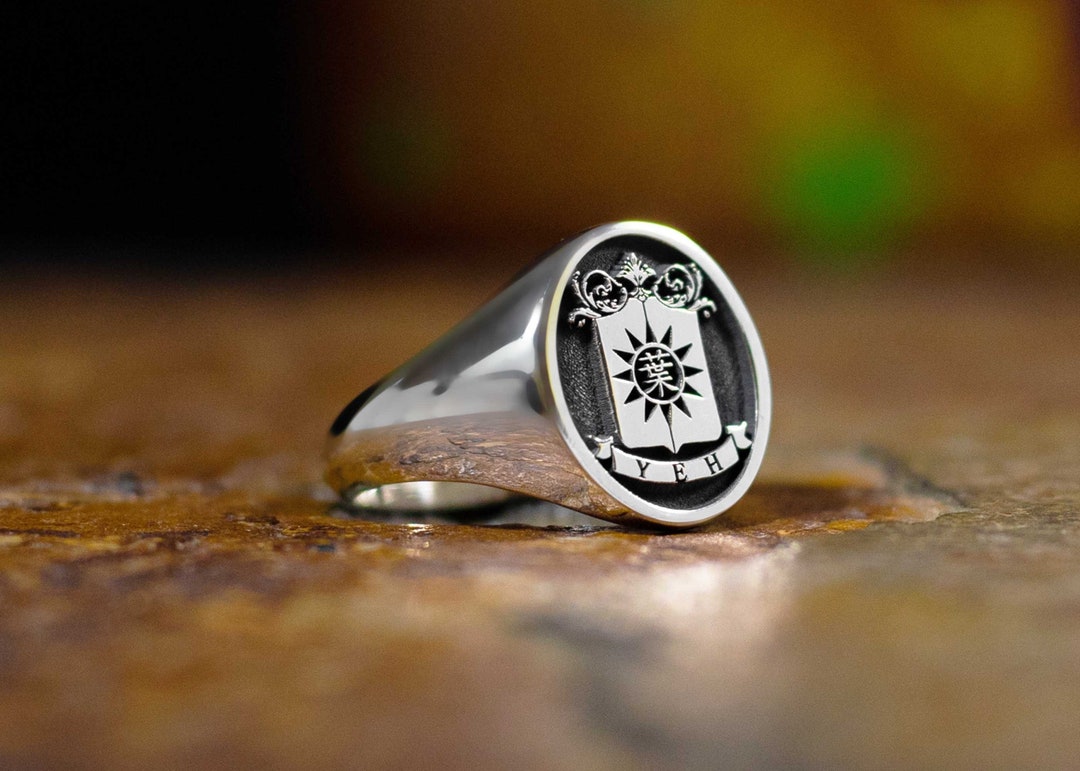 Silver and Gold Custom Signet Ring, Siegelring Personalisiert ...