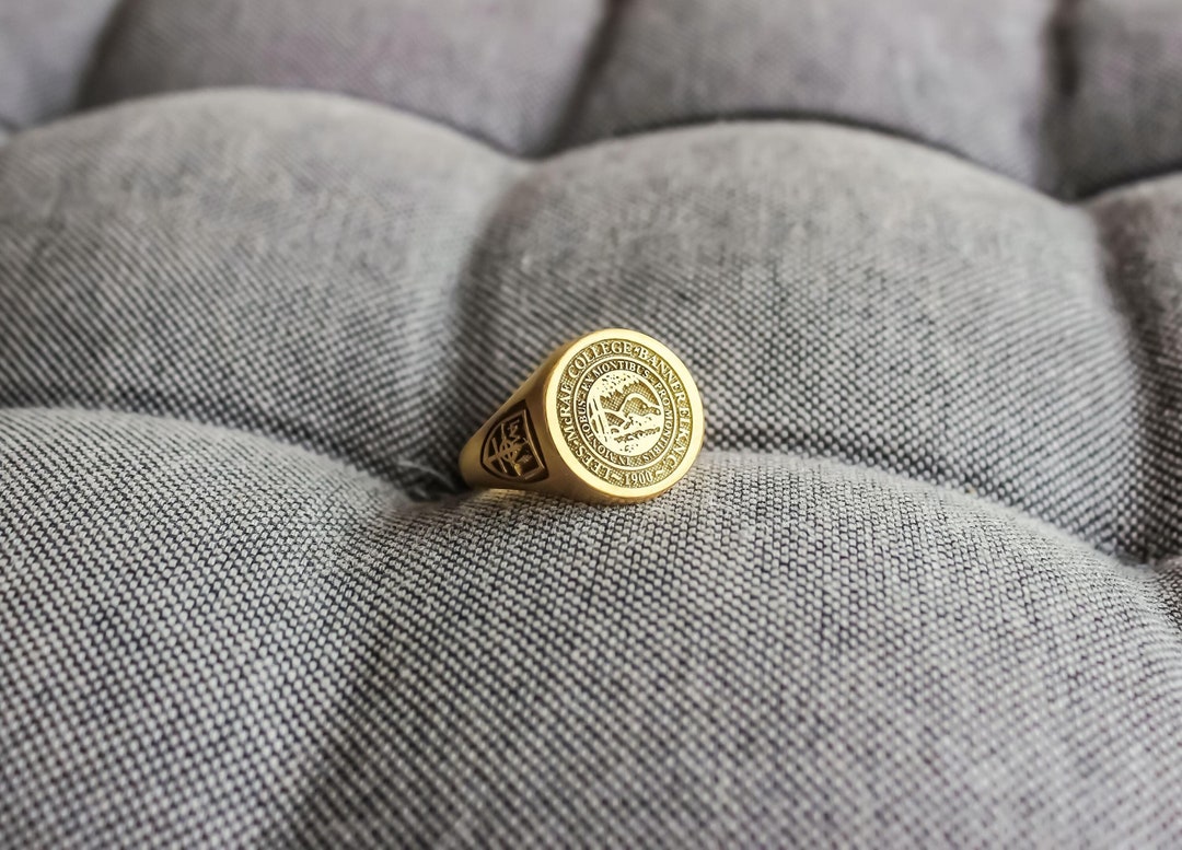 Custom Engraved College Class Ring, Personalized College Class Ring ...