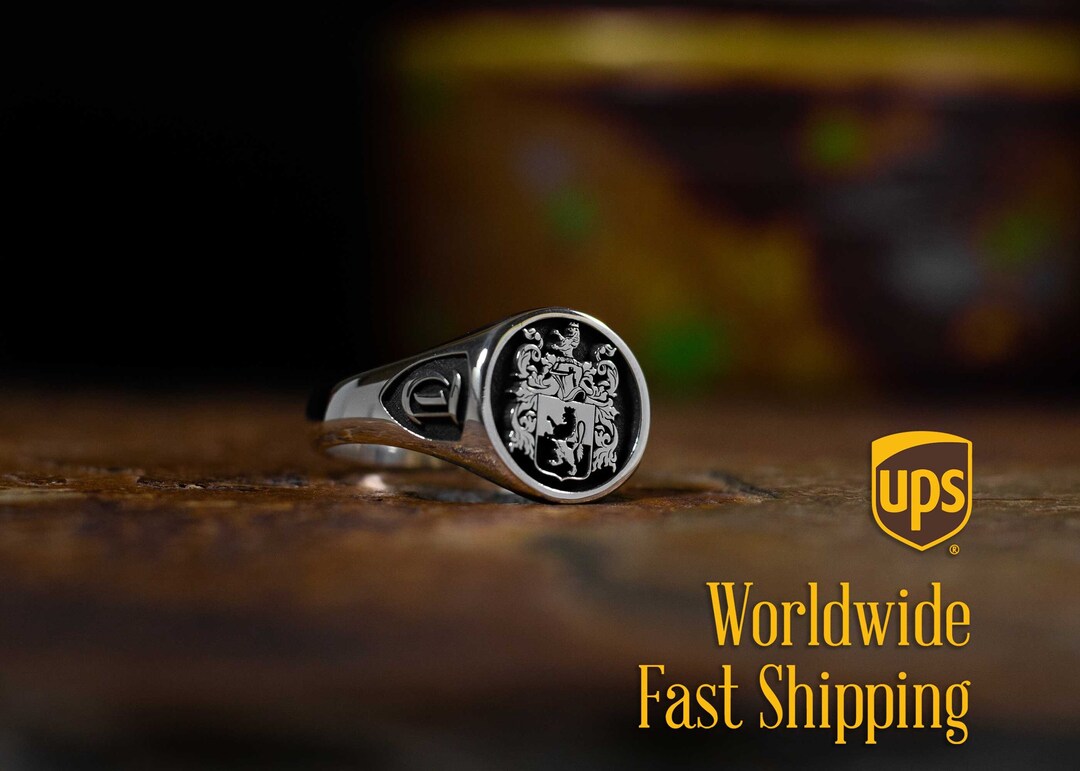 Custom Engraved Traditional Family Crest Ring, Personalized Coat of Arm ...
