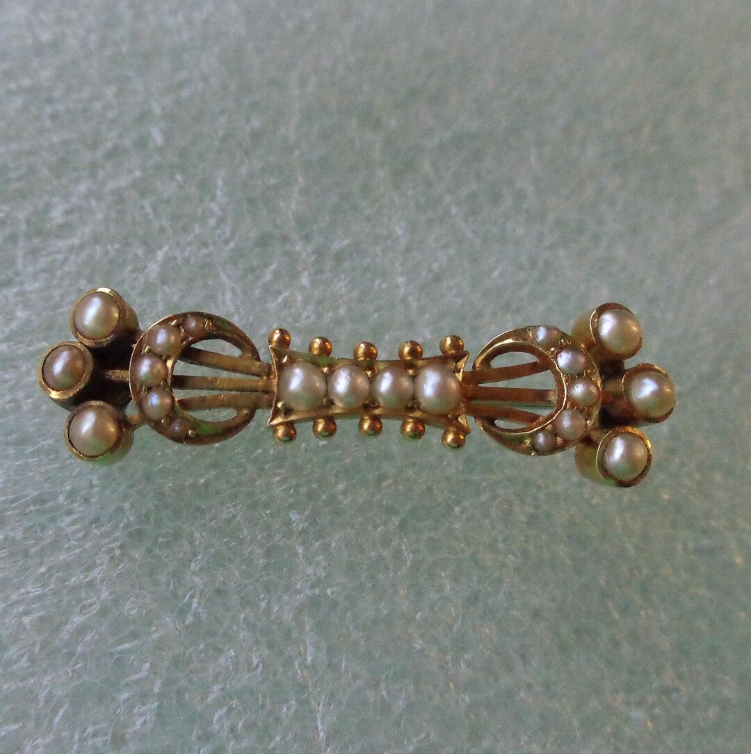 Double Crescent 15 Karat Gold Belle Époque Small Brooch With Seed ...