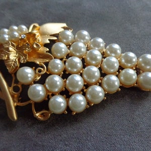 Large Bunch of Grapes Brooch With Faux Pearls in Matte Gold Tone Metal ...