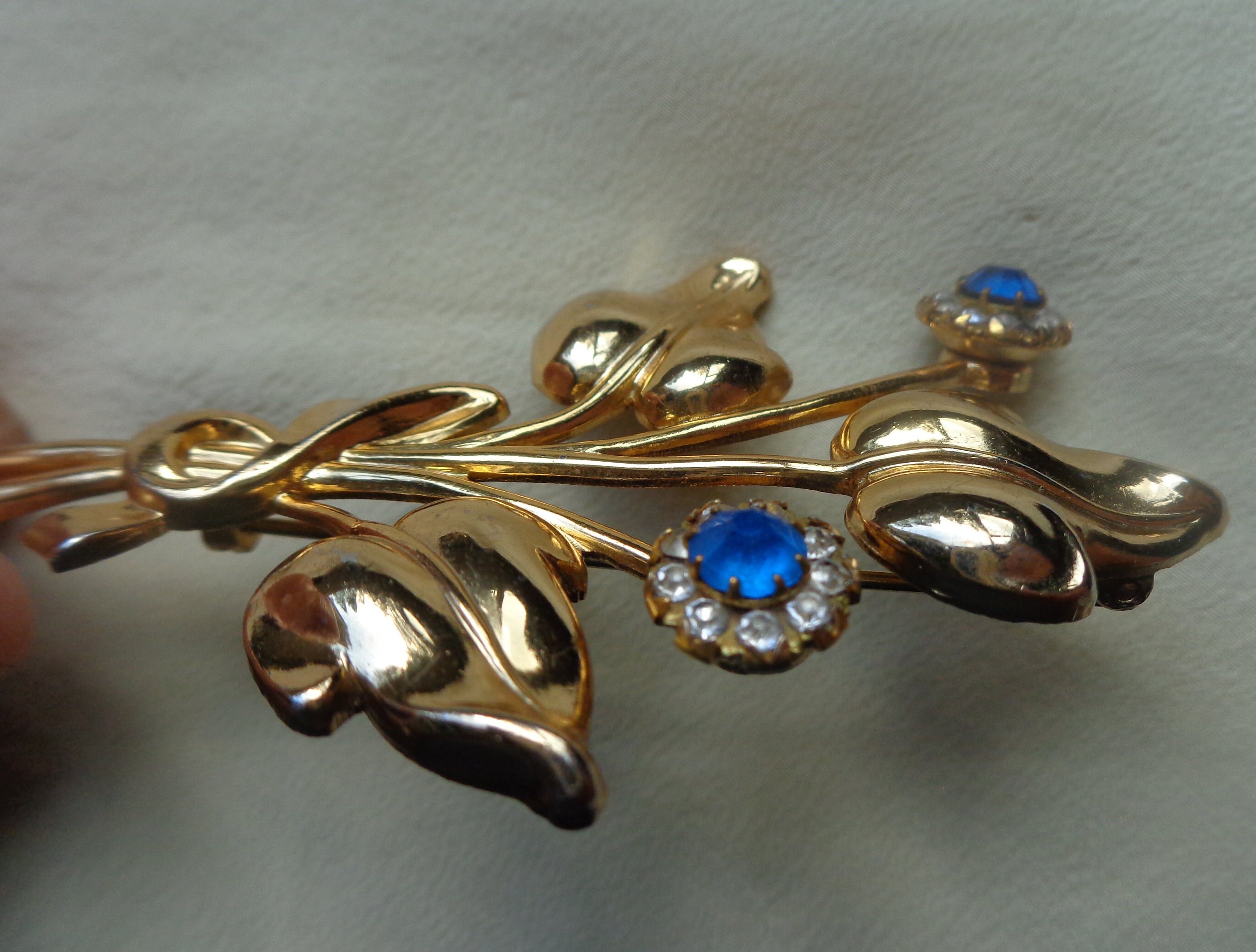Coro Floral Brooch With Blue and Clear Rhinestones - Etsy