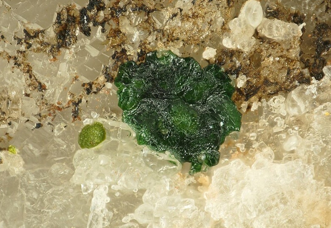 Ultra Rare Khinite Pocket Stone Gift Home Decor Healing Crystals ...
