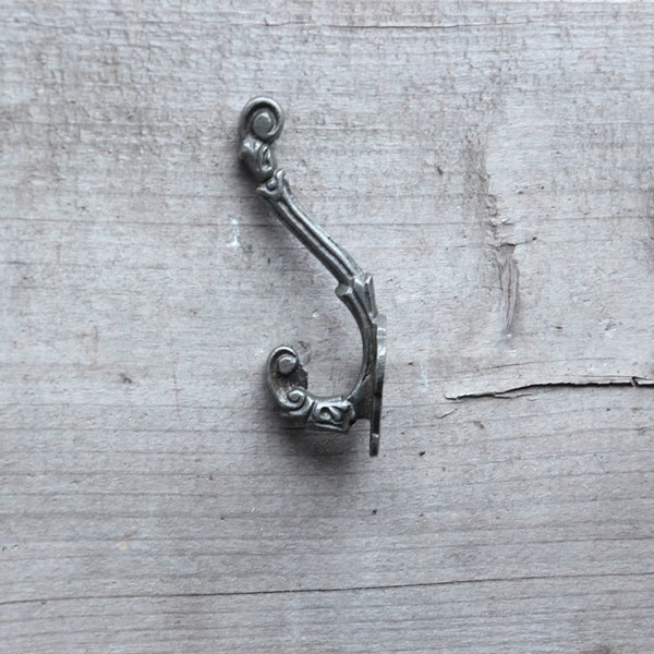 Victorian Style Hook - Etsy