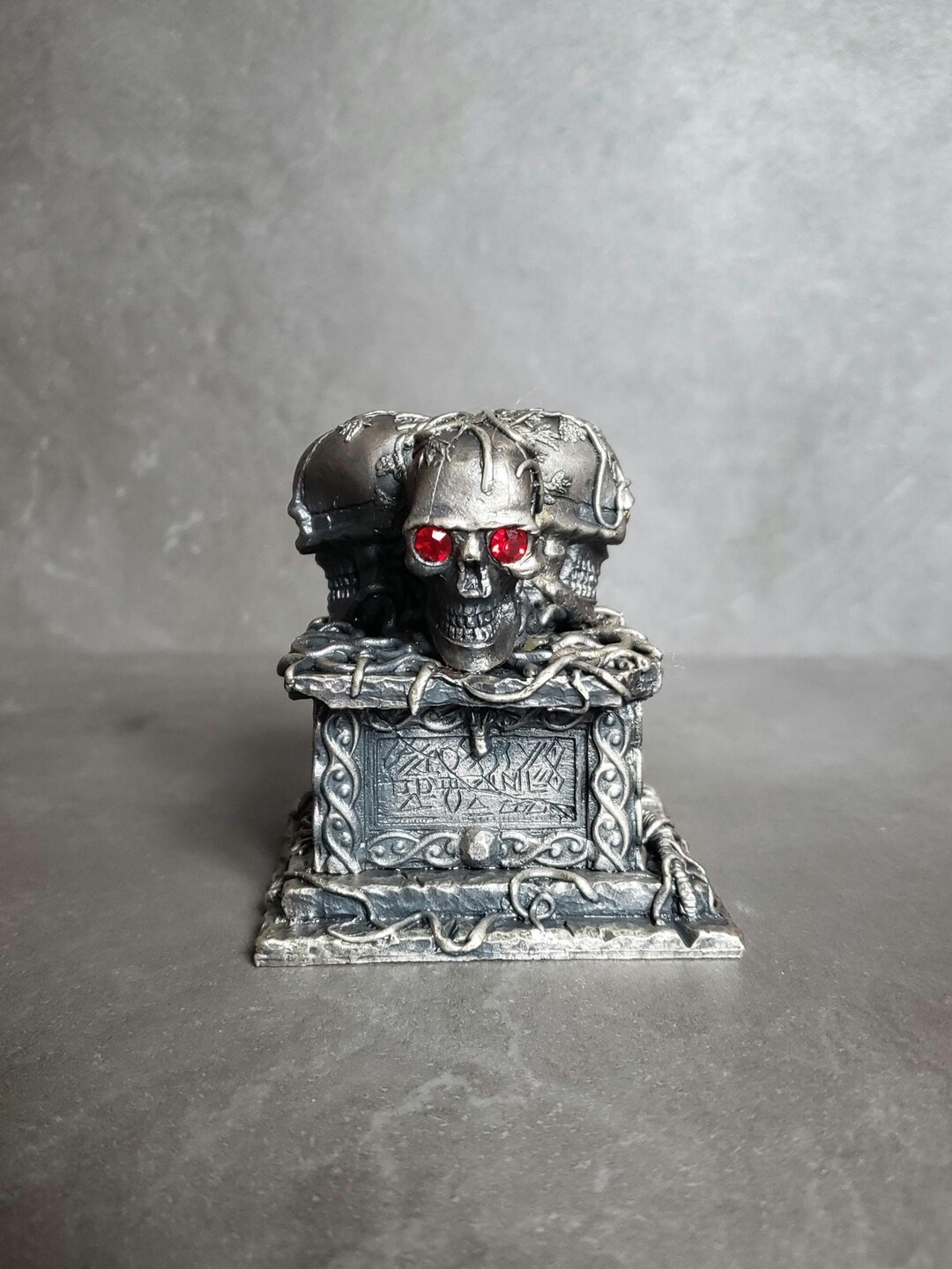 The Altar of the Skulls. Tudor Mint 6206. Dark Secrets. Myth and Magic ...