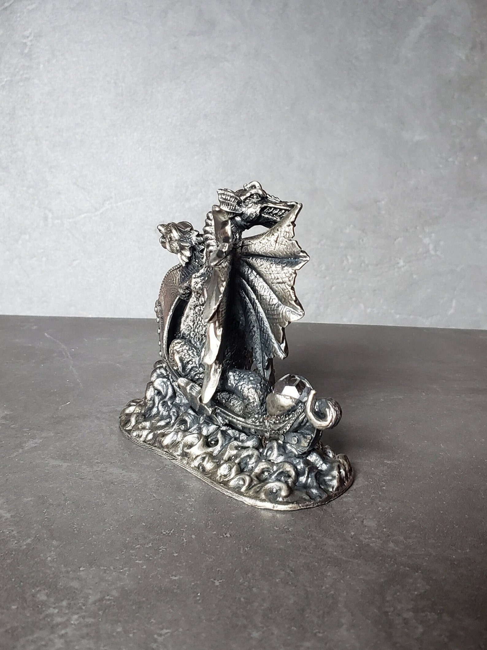 Dragon Adventurer 9015 the Tudor Mint Myth and Magic Membership Study ...