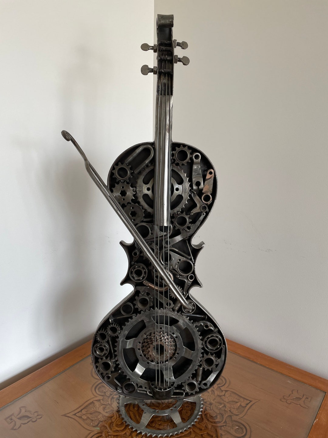 Handmade Violin Work of Art is Made up of Scrap Metal, This Look ...