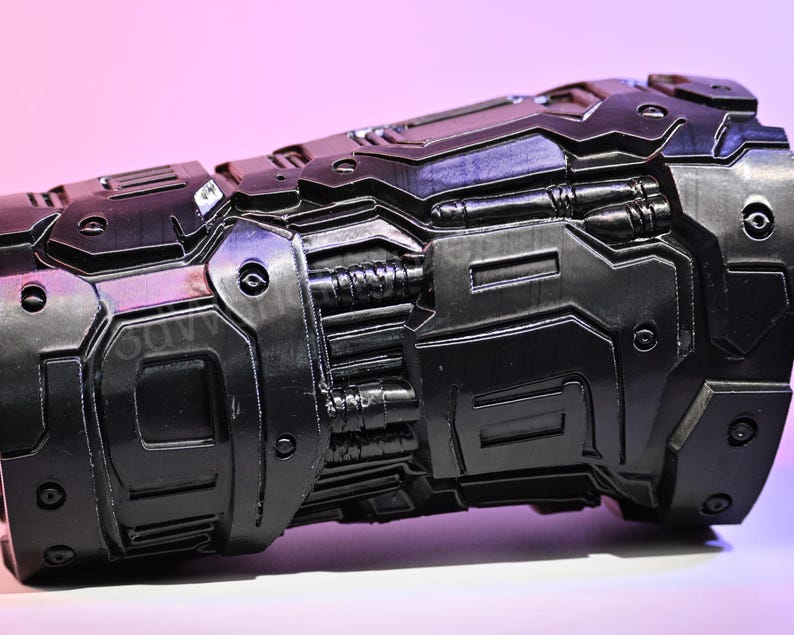 Cyberpunk Armored Arm – Arm Bracer – Sci Fi Cosplay Prop – Futuristic ...