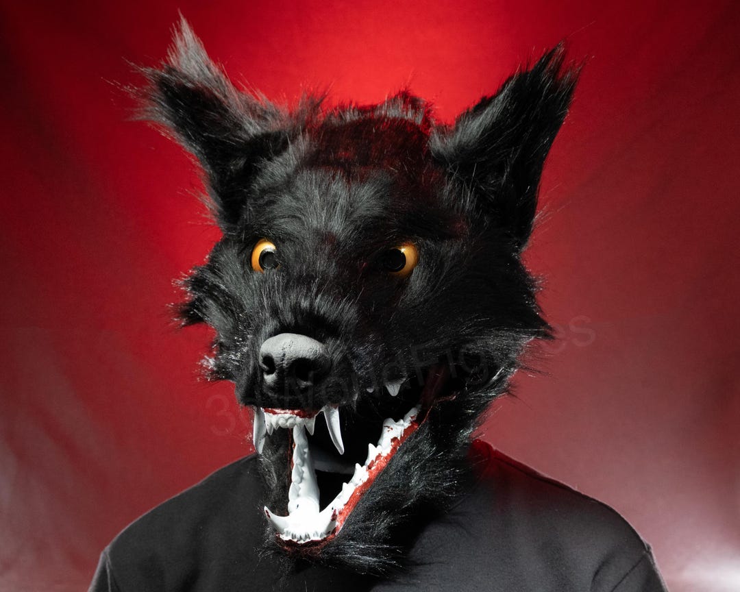 Moving Jaw Wolf Mask Realistic Faux Fur Beast Mask Horror Creature ...