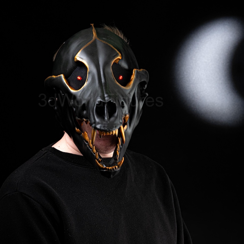 Wolf skull mask with moveable jaw – scary halloween costume - Etsy.de