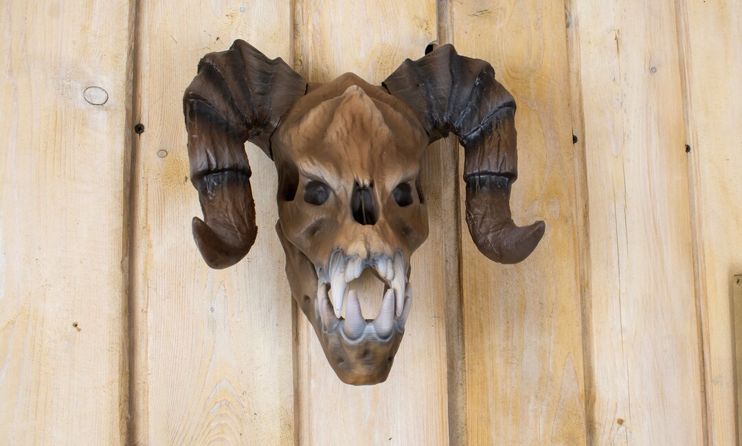 Deathclaw Skull Wall Art Décor Resin Wall Art Bookshelf Decor Custom ...