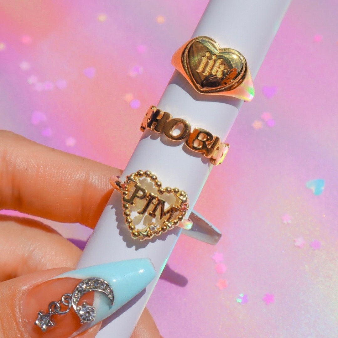 Hobi Flower Ring - Etsy