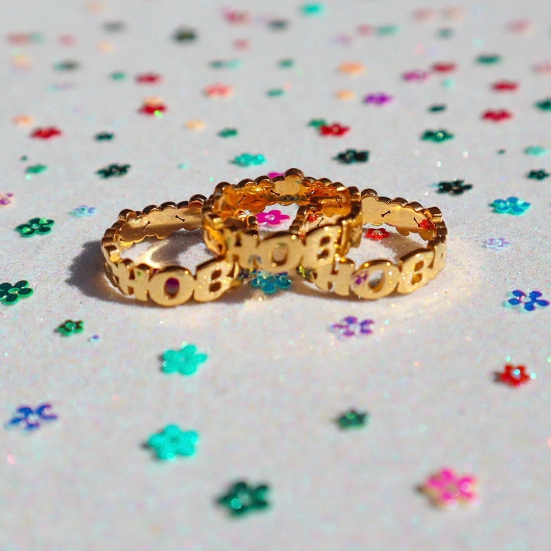 Hobi Flower Ring - Etsy