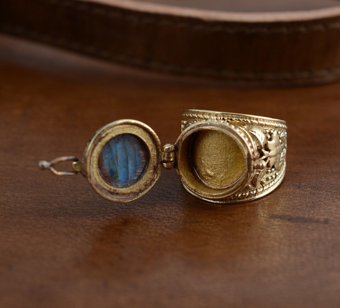 Labradorite Snuff Poison Ring, Pill Box Ring, Secret Compartment Ring ...