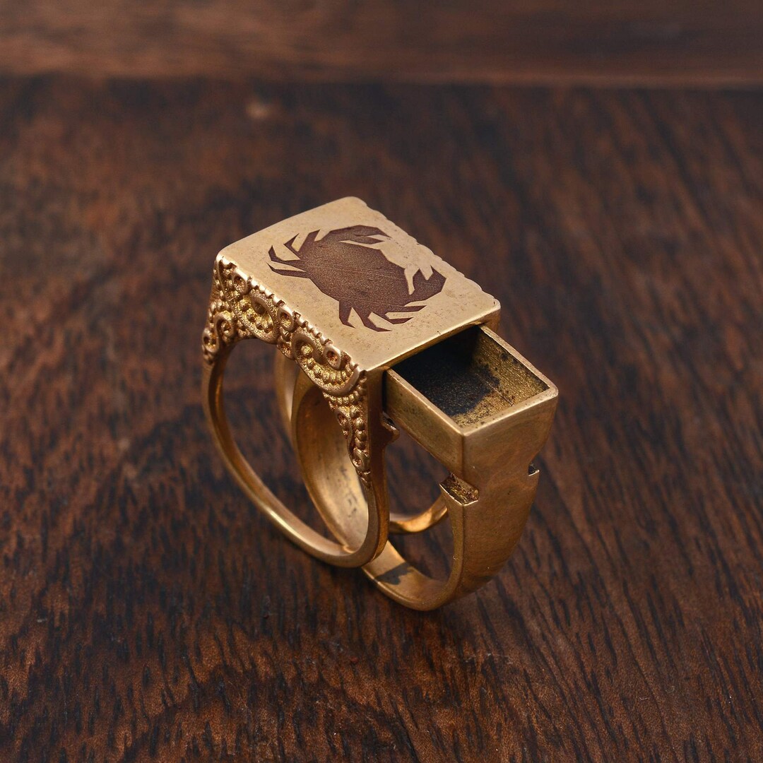Gold Crab Zodiac Pill Box Ring, Openable Snuff Poison Ring - Etsy